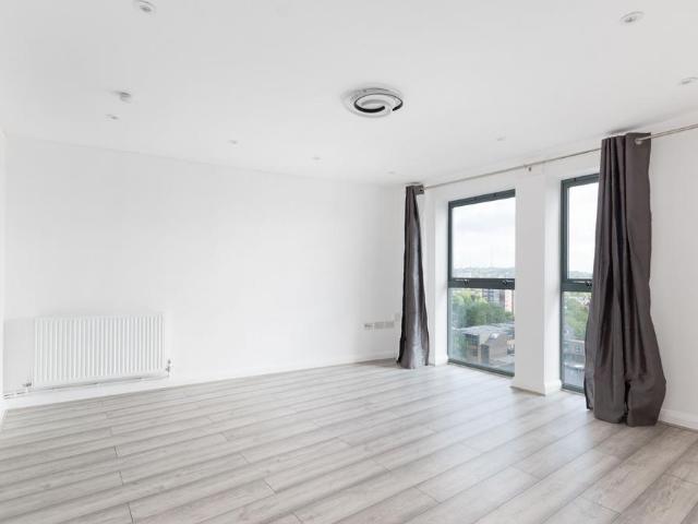 City house, London Road CR0 3 bed apartment to rent £2,200 pcm £508 pw