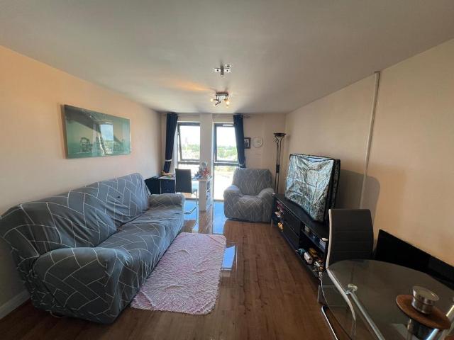 City House, London Road, Croydon, CR0 2 bed flat to rent £1,650 pcm £381 pw