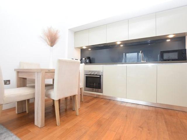 City Lofts St. Pauls, Sheffield S1, 2 bed flat to rent, £1,300 pcm | PrimeLocation