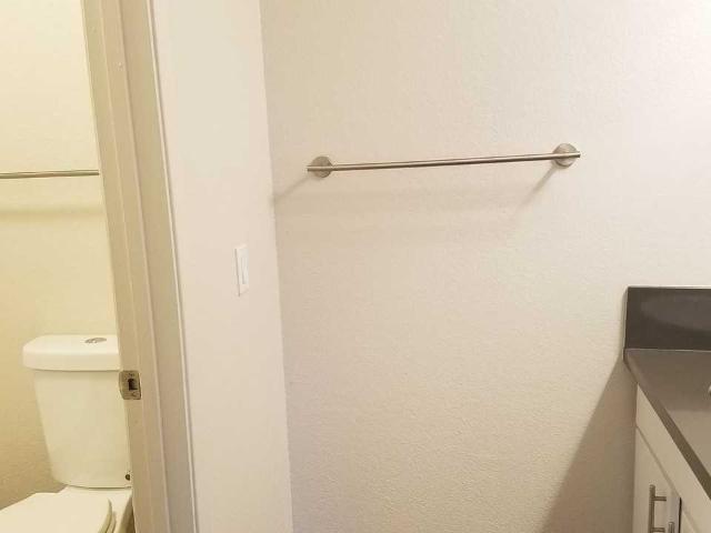 City Park Apartments 2 Bedroom Apartment for Rent at 815 E St, Sacramento, CA 95814