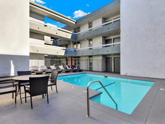 City Park View 1 Bedroom Apartment for Rent at 354 S La Fayette Park Pl, Los Angeles, CA 90057 Rampart Village