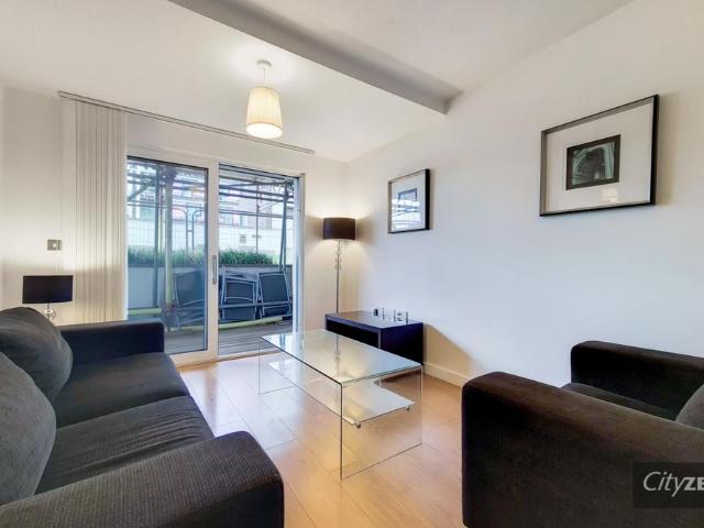 City Peninsula, Barge Walk, London