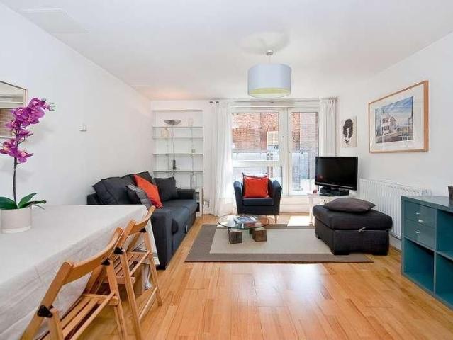 City Piazza, Britton Street, Clerkenwell, London, EC1M