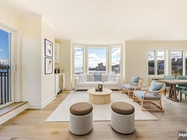 City Pl, Edgewater, Condo For Sale