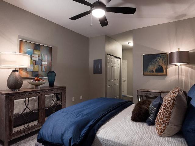City Place at Westport 1 Bedroom Apartment for Rent at 701 Westport Rd, Kansas City, MO 64111 Old Westport