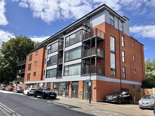 City Place, Victoria Road, 2 Bedroom Apartment