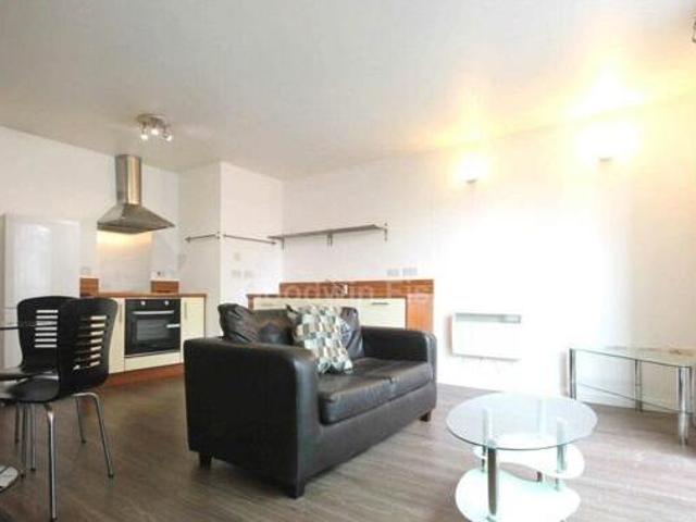 City Point, Chapel Street, 2 Bedroom Apartment
