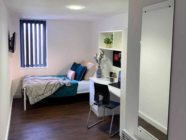 City Point, Liverpool Student Accommodation | Amber