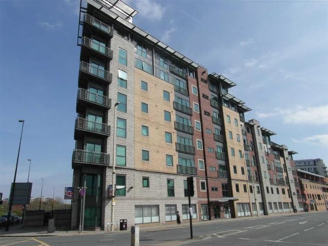City Point 2, Chapel Street, Salford M3, 2 bed flat to rent, £1,300 pcm | PrimeLocation