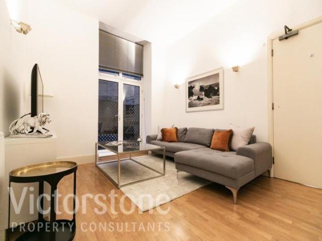 City Reach, Dingley Road, London. 2 bed apartment to rent £3,600 pcm £831 pw