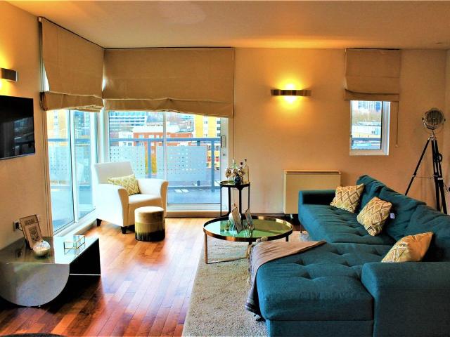 City Reach, Dingley Road, London EC1V, 2 bed flat to rent, £4,250 pcm | PrimeLocation