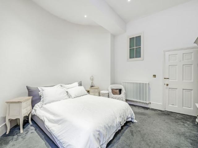 City Road, Clerkenwell, London, EC1V