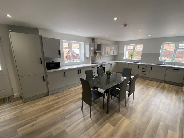 City Road, Beeston NG9, 1 bed terraced house to rent, £650 pcm | PrimeLocation
