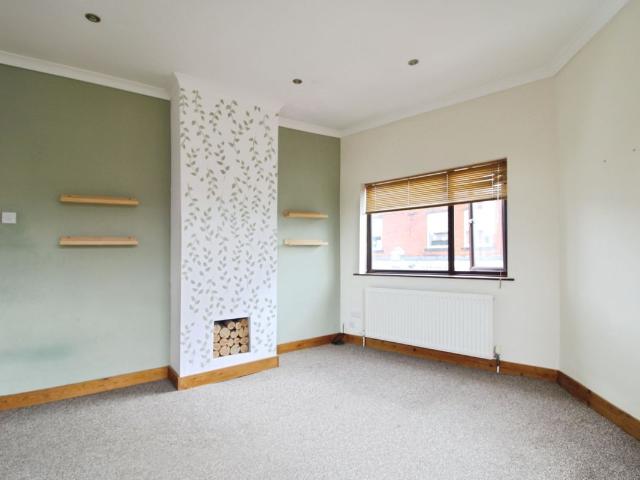 City Road, Beeston NG9, 2 bed flat to rent, £895 pcm | PrimeLocation