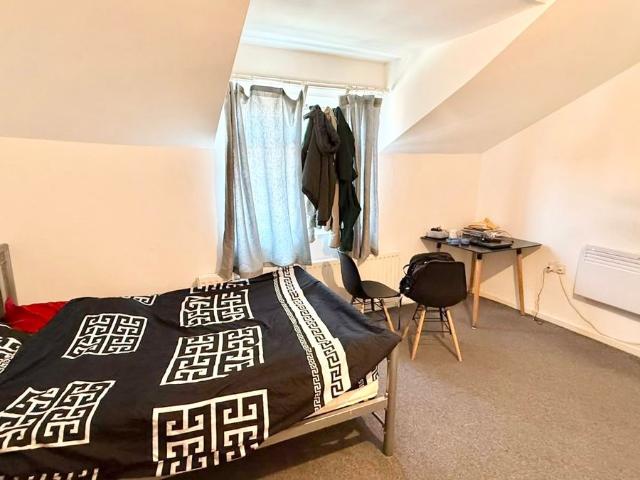 City Road, Birmingham B16, 1 bed flat to rent, £700 pcm | PrimeLocation