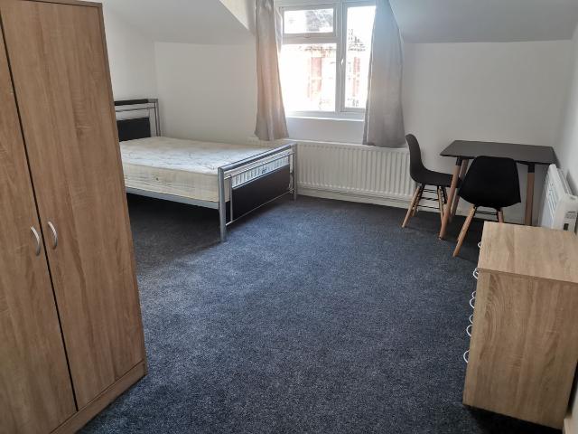 City Road, Birmingham B16, Room to rent, £700 pcm | PrimeLocation