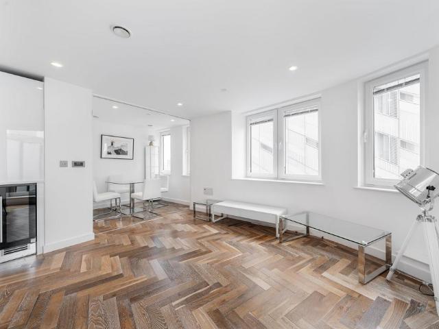 City Road, Eagle Point City Road, EC1V 2 bed apartment to rent £4,000 pcm £923 pw