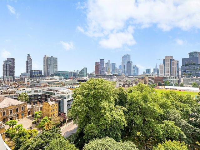 City Road, EC1Y 2 bed penthouse to rent £4,000 pcm £923 pw