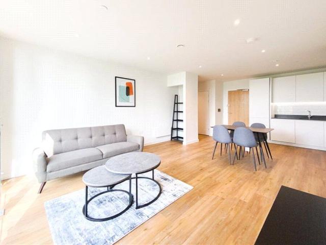 City Road, Old Street, London EC1V, 2 bed flat to rent, £3,500 pcm | PrimeLocation