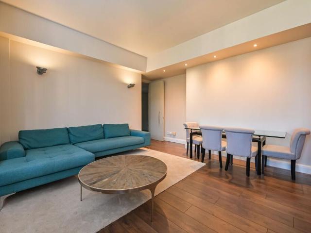City Road, Old Street, London EC1V, 2 bed flat to rent, £3,695 pcm | PrimeLocation
