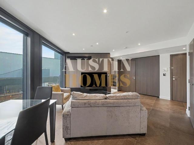City Road, London, EC1V 1 bed apartment to rent £3,000 pcm £692 pw