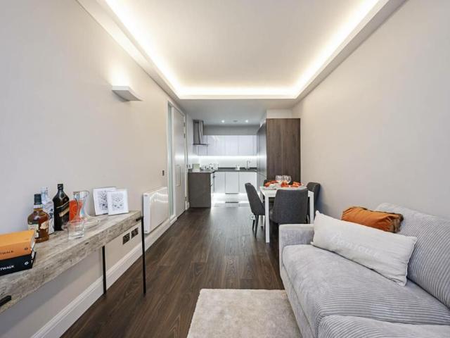 City Road, London EC1V, 1 bed flat to rent, £2,700 pcm | PrimeLocation