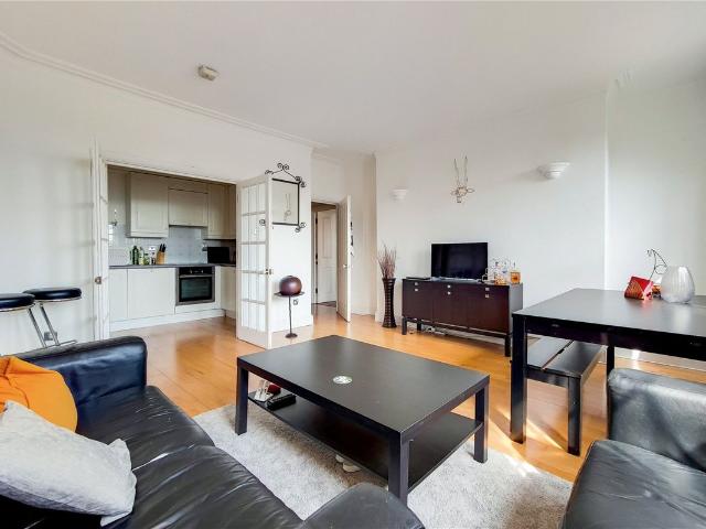 City Road, London EC1V, 2 bed flat to rent, £2,750 pcm | PrimeLocation