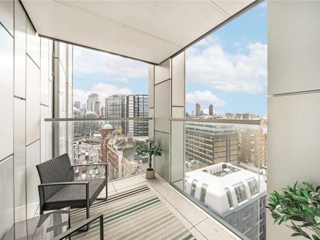 City Road, London EC1V Studio to rent £2,800 pcm £646 pw