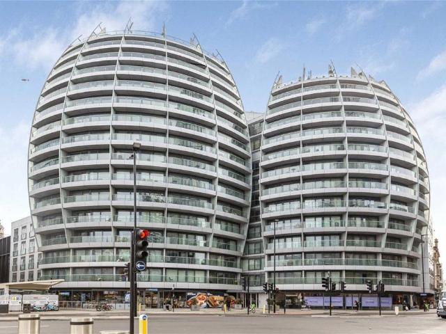 City Road, London EC1Y Studio to rent £2,301 pcm £531 pw