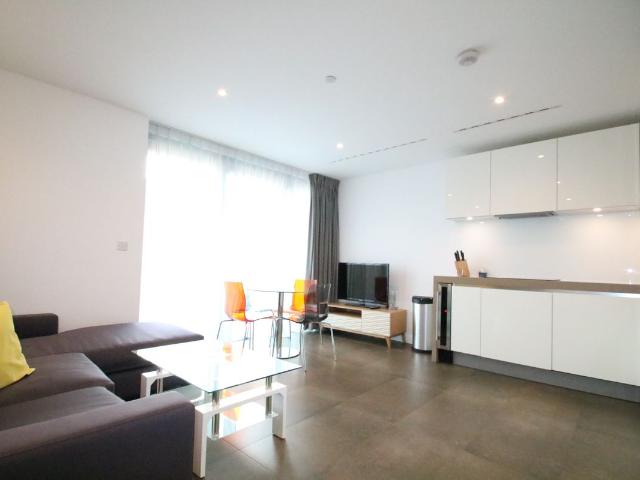 City Road, London, London EC1V, 1 bed flat to rent, £2,600 pcm | PrimeLocation