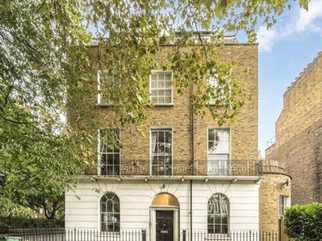 City Road, London, 3 Bedroom Apartment