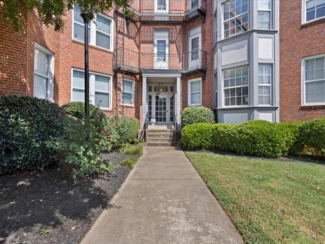 City View 1 Bedroom Apartment for Rent at 144 W Henry St, Spartanburg, SC 29306