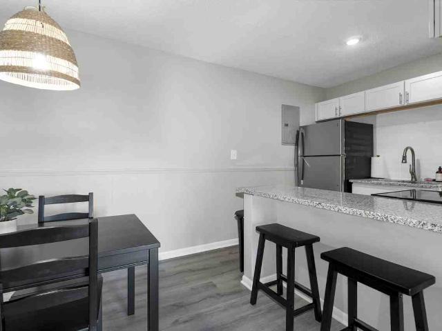 City View 2 Bedroom Apartment for Rent at 512 Splitlog Ave, Kansas City, KS 66101 Riverview