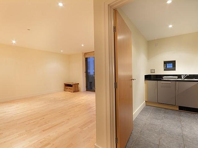 City Walk, London Bridge SE1, 2 bed flat to rent, £2,817 pcm | PrimeLocation