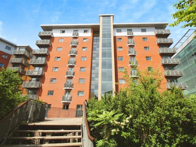 City Walk, Leeds, West Yorkshire, UK LS11, 2 bed flat to rent, £1,150 pcm | PrimeLocation