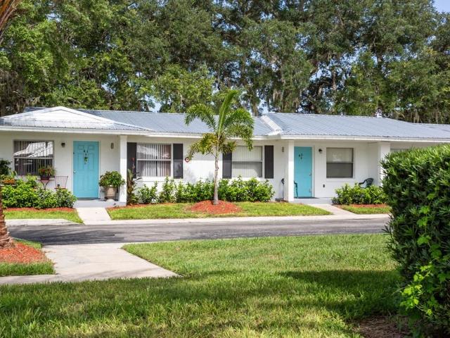 City Walk Villas | 1 & 2 Bedroom Apartments in Mount Dora, FL 2 Bedroom Apartment for Rent at 1515 Lincoln Ave, Mount Dora, FL 32757