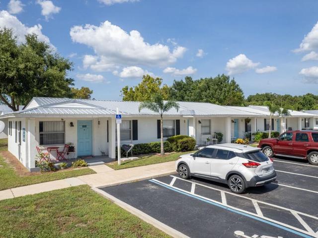 City Walk Villas | 1 & 2 Bedroom Apartments in Mount Dora, FL 3 Bedroom Apartment for Rent at 1515 Lincoln Ave, Mount Dora, FL 32757