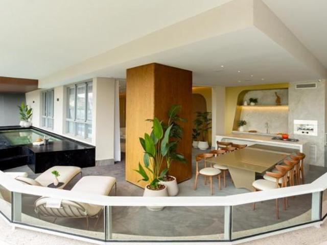 City 23 by Pininfarina 550m² com piscina frente Praça T 23