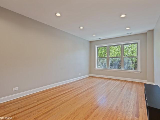 CityFlats, LLC 1446 Pensacola 2 Bedroom Apartment for Rent at 1446 W Pensacola Ave, Chicago, IL 60613 Lakeview