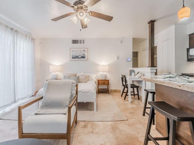 Cityscape Apartments 2 Bedroom Apartment for Rent at 6466 Ridgecrest Rd, Dallas, TX 75231