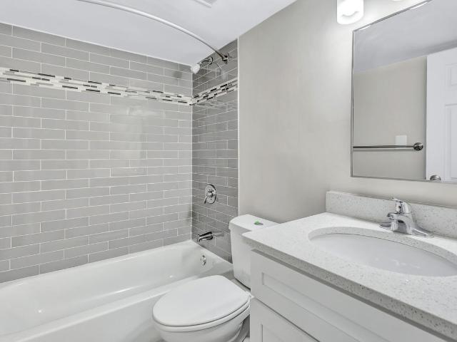 Cityside Huntington Metro 1 Bedroom Apartment for Rent at 6034 Richmond Hwy, Huntington, VA 22303 Huntington