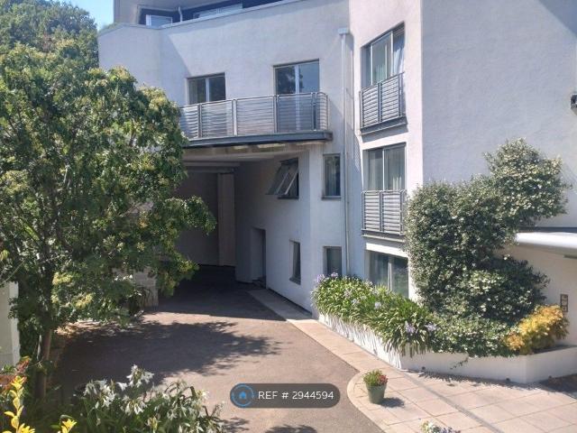 Cityview, London SE7, 2 bed flat to rent, £2,200 pcm | PrimeLocation