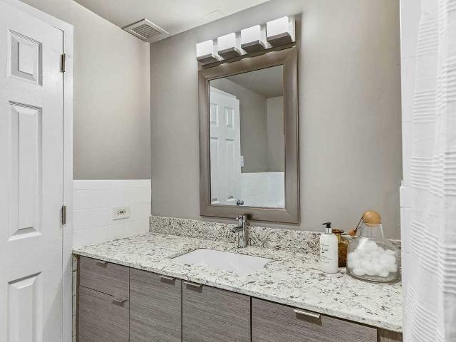CityView on Meridian 3 Bedroom Apartment for Rent at 3801 N Meridian St, Indianapolis, IN 46208 Meridian Kessler