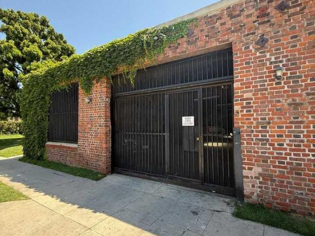 Citadel on Central 1 Bedroom Apartment for Rent at 1227 S Central Ave, Glendale, CA 91204 Tropico