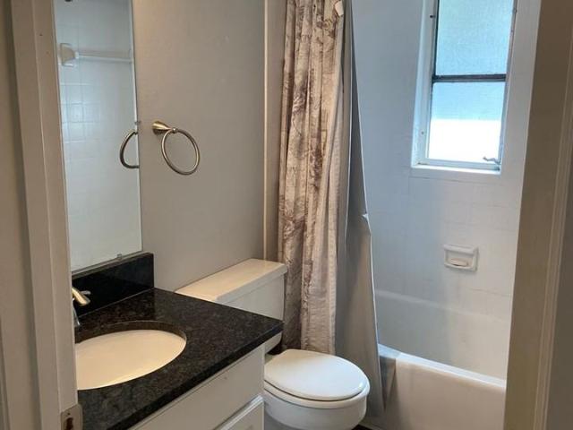 Citadel Apartments of Sarasota 2 Bedroom Apartment for Rent at 2045 Hyde Park St, Sarasota, FL 34239 Arlington Park