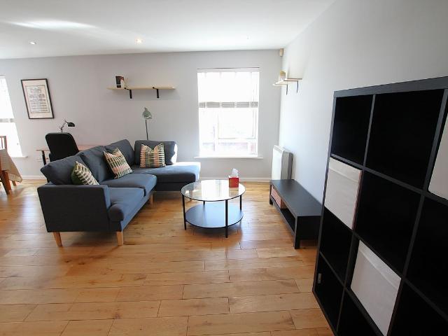 Citadel, Ludgate Hill M4, 2 bed flat to rent, £1,395 pcm | PrimeLocation
