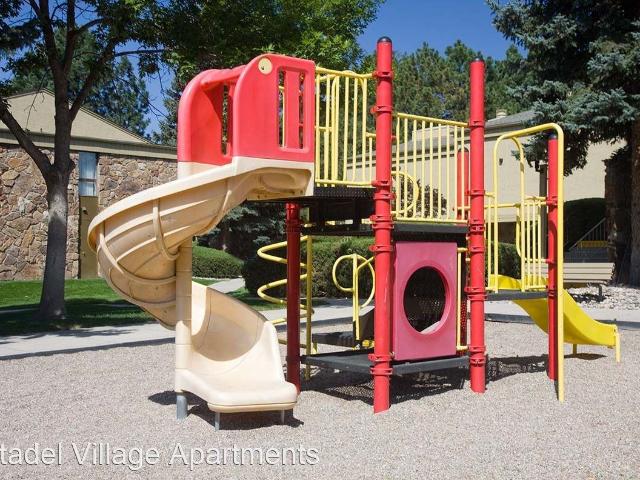 Citadel Village 3 Bedroom Apartment for Rent at 913 N Chelton Rd, Colorado Springs, CO 80909 The Citadel