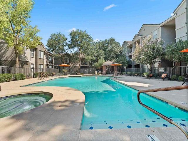 Citi on Camelback 3 Bedroom Apartment for Rent at 909 E Camelback Rd, Phoenix, AZ 85014