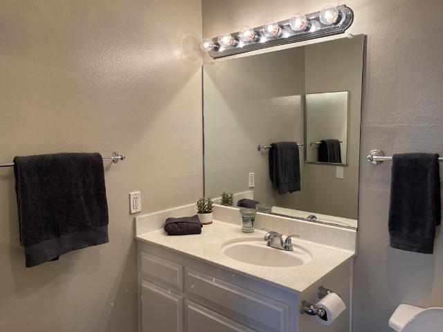 CitiView Terrace Apartments 1 Bedroom Apartment for Rent at 5407 Colfax Ave, Los Angeles, CA 91601 Valley Village