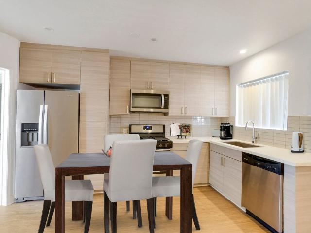 Citra Apartments 1 Bedroom Apartment for Rent at 700 S 6th St, Burbank, CA 91501